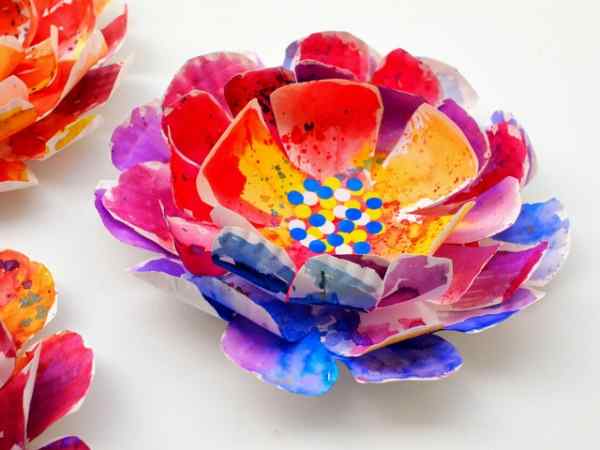 20 Beautiful Flower Craft Ideas - ENTIBUZZ